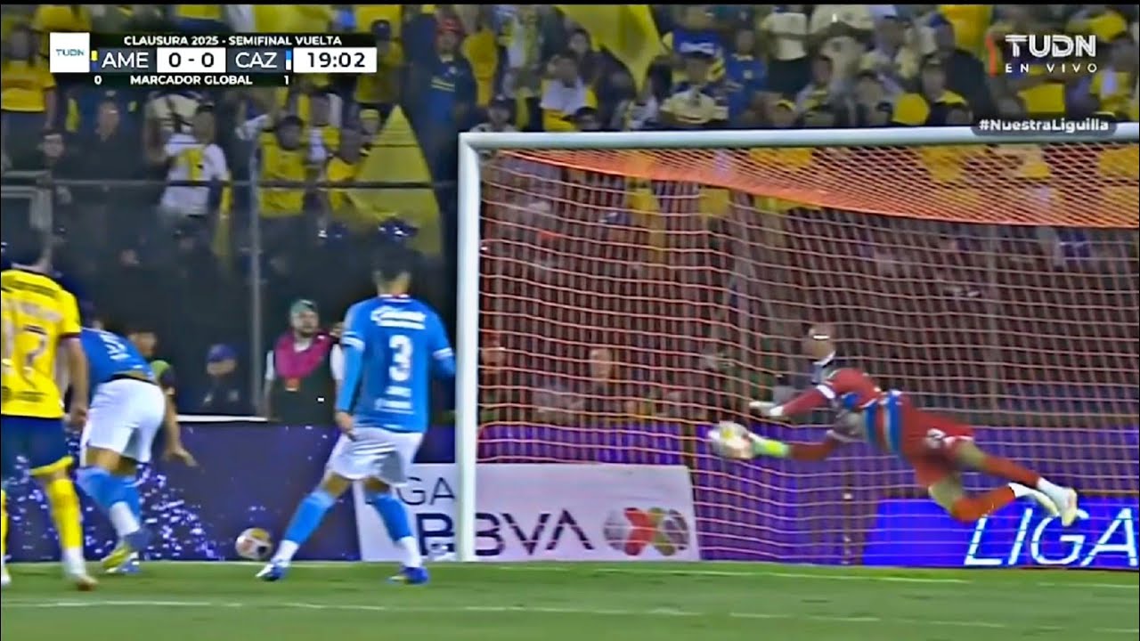 200+ Mejores Atajadas de Porteros en la Liga mx 2025 - YouTube