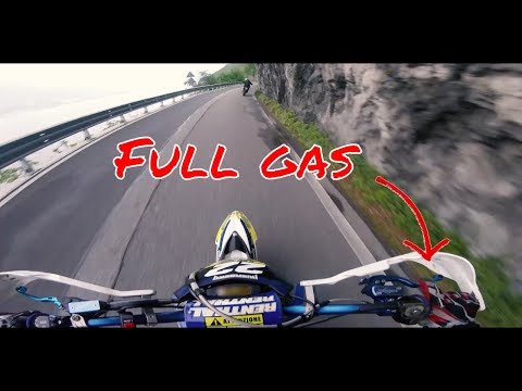 WE LOVE FULL GAS  | Husaberg SMR 125 vs KTM 125 exc
