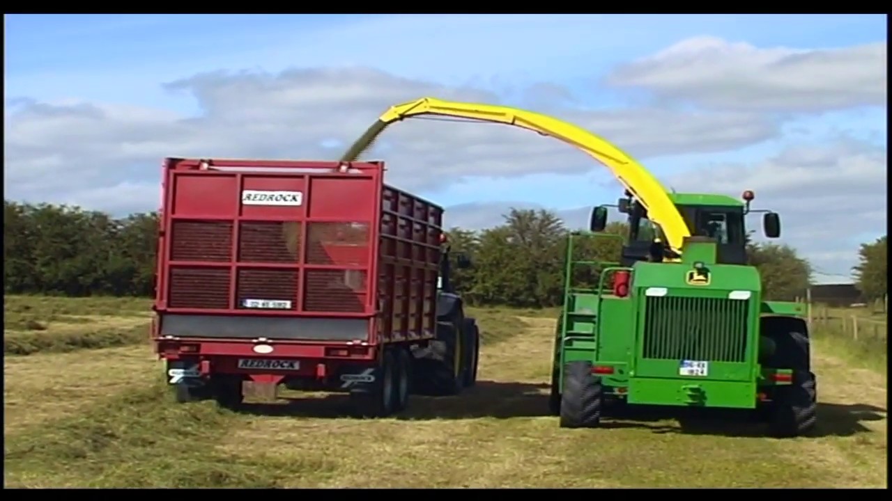 ''I LOVE THE SMELL OF SILAGE'' By RICHIE KAVANAGH. - YouTube