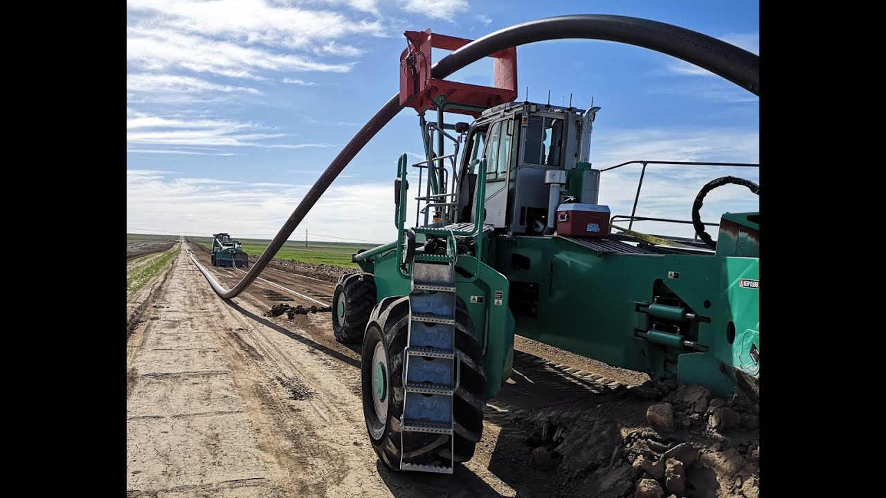 SpiderPlow™ , plowing HDPE Pipelines - YouTube