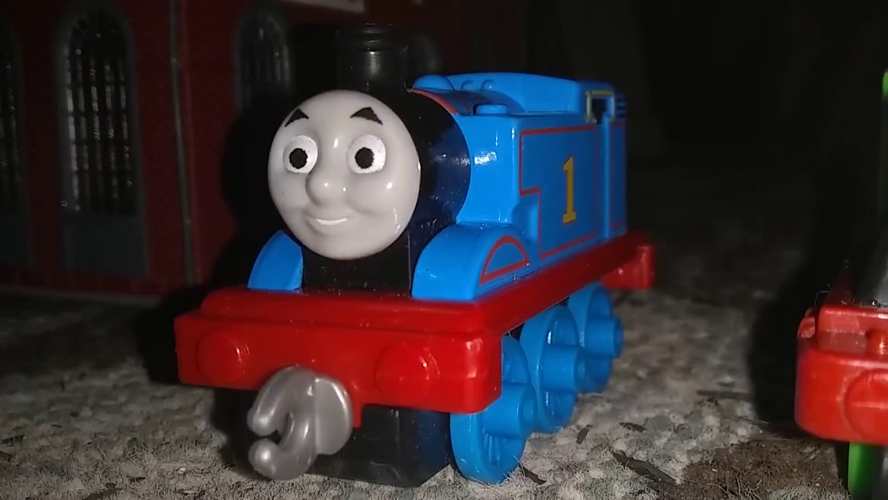 Thomas and the shark - YouTube