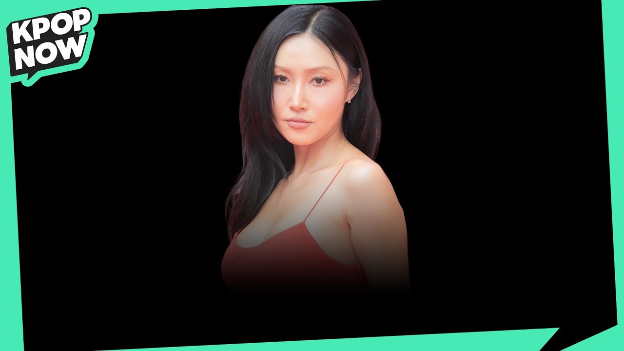 Hwasa's In-Ear Exploded...Her Left Ear’s Gone - YouTube