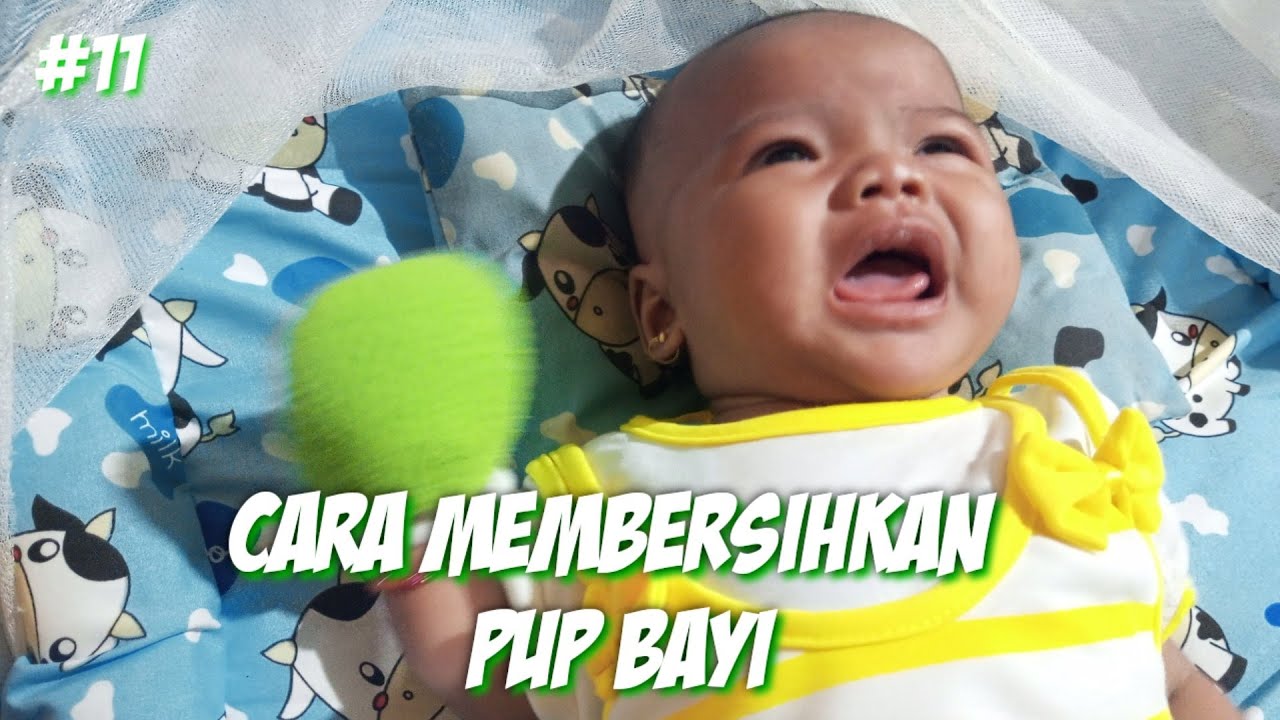 Cara membersihkan pup bayi 1 - 6 bulan / how to clean baby poop 1 - 6 ...