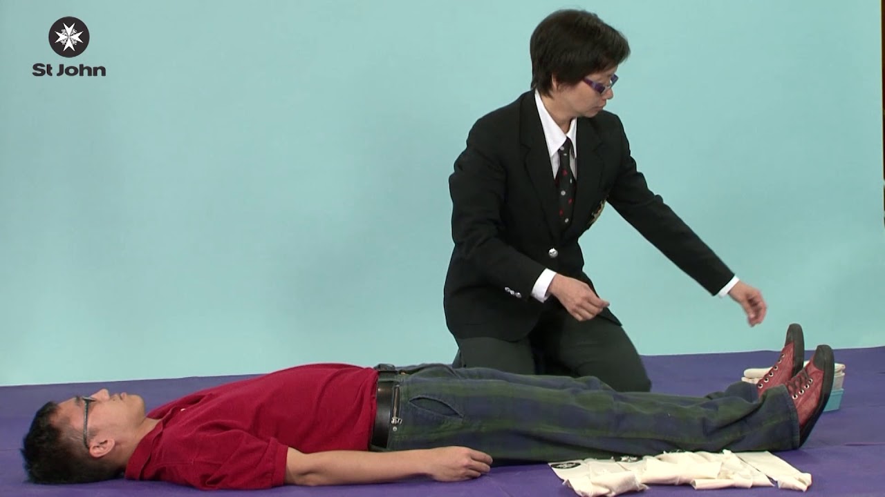 Bandaging Method For Lower Leg Fracture - YouTube