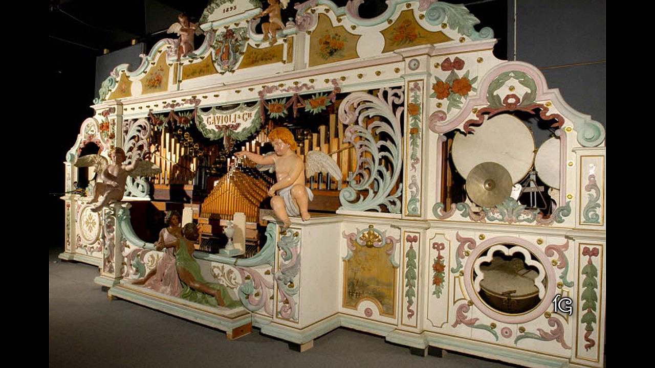 Old Comrades - Gaudin - Gavioli 105 Key Fairground Organ - YouTube