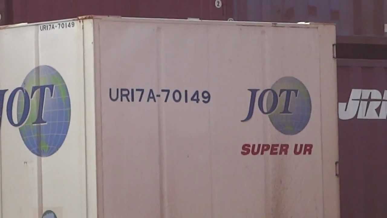 UR17A-70149 SUPER UR - YouTube