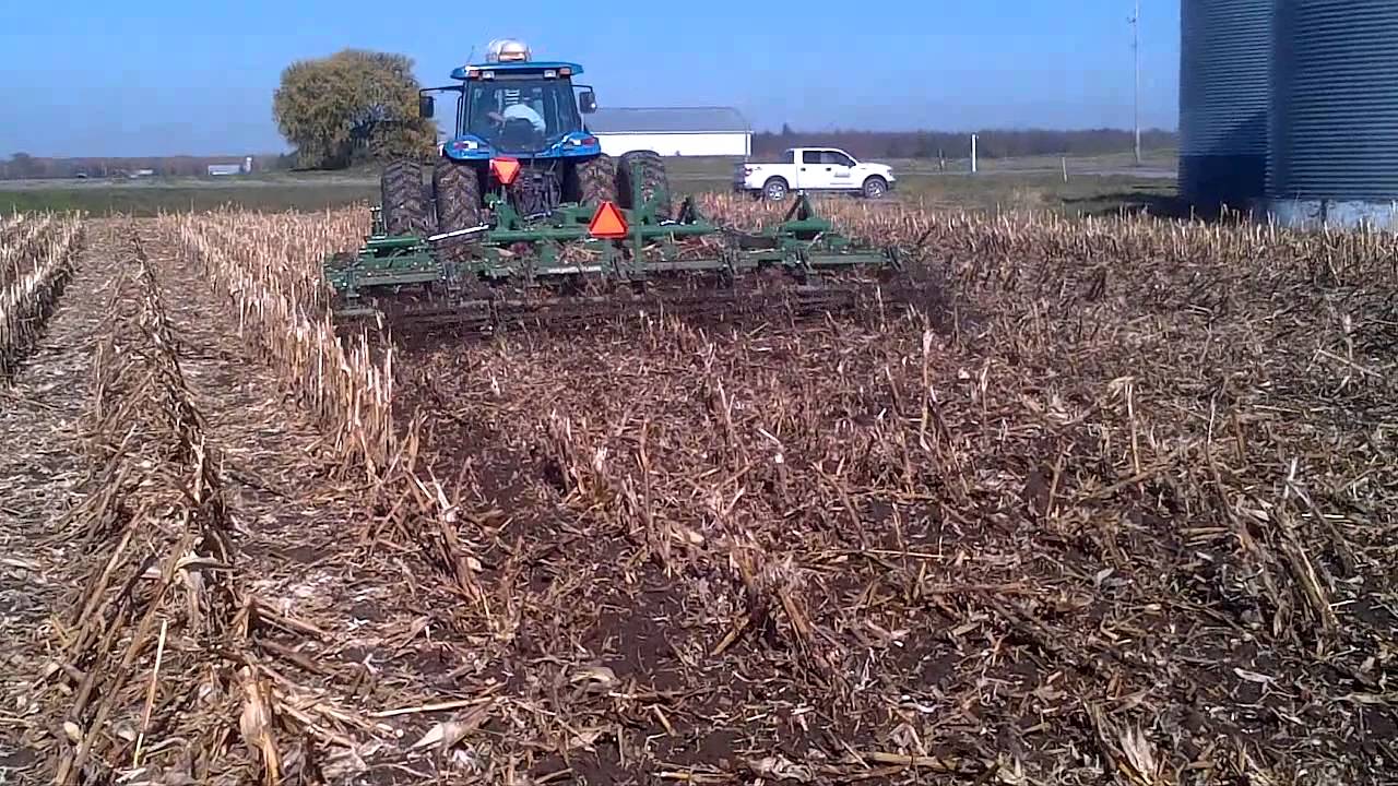 Great Plains Turbo-Max Vertical Tillage with New Holland 8770 Tractor ...