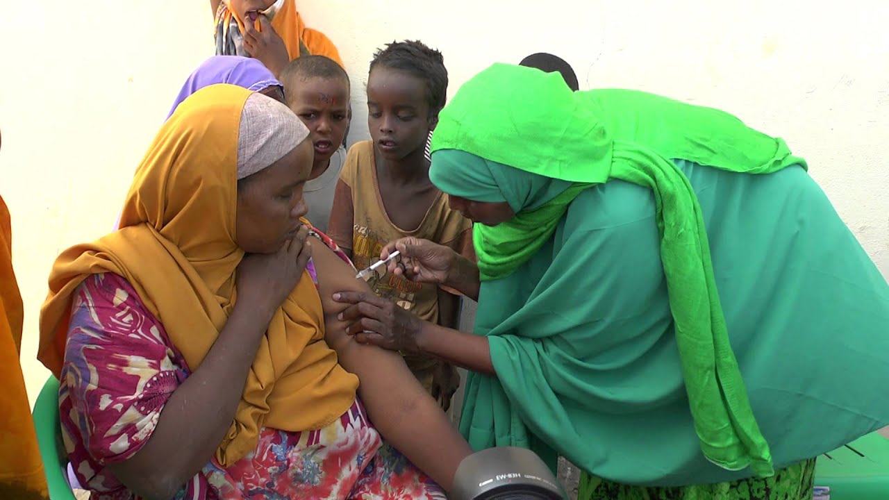 Immunization for a healthy Somalia - YouTube