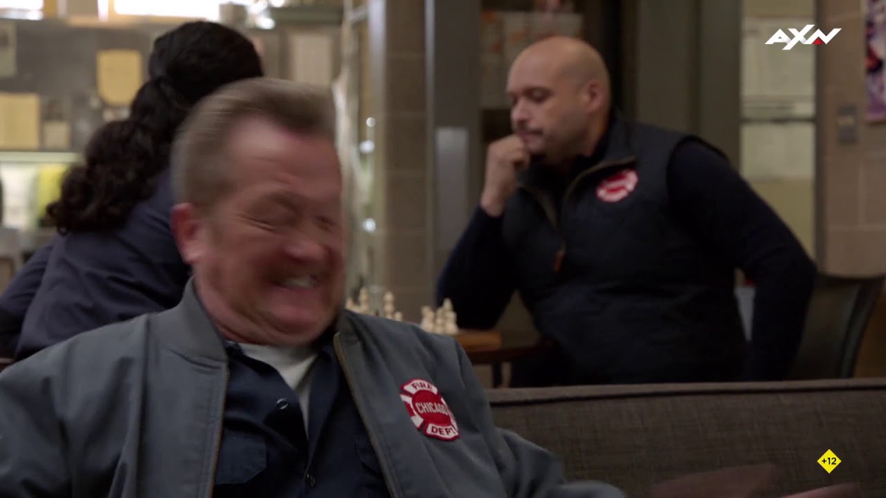 Chicago Fire 8x11 - ¿Pulgas? - YouTube