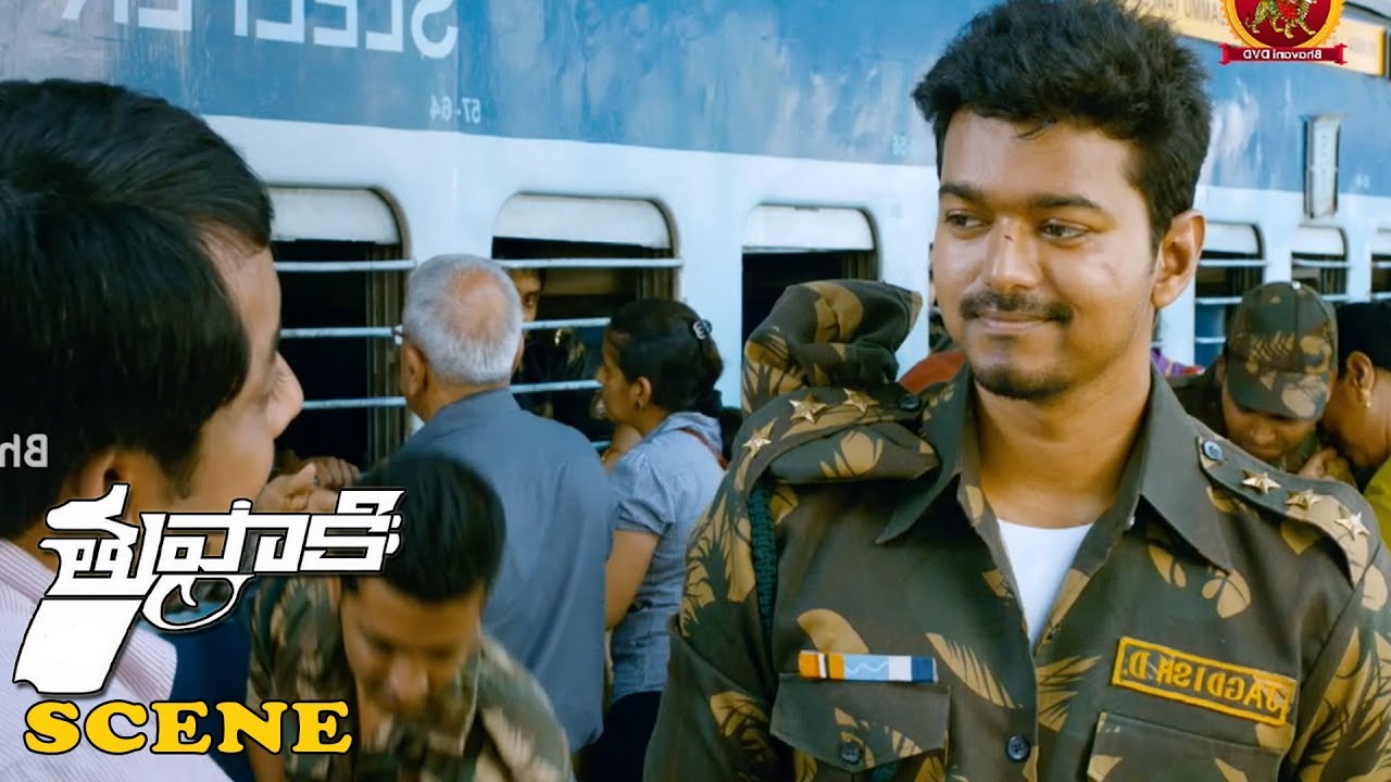 Thuppaki Vijay In Army Dress