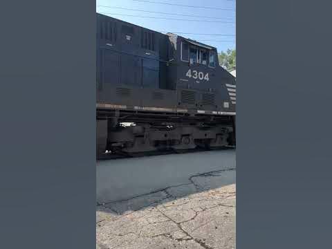 NS 9906 Dash 9 leads NS 170-16 by West End - YouTube