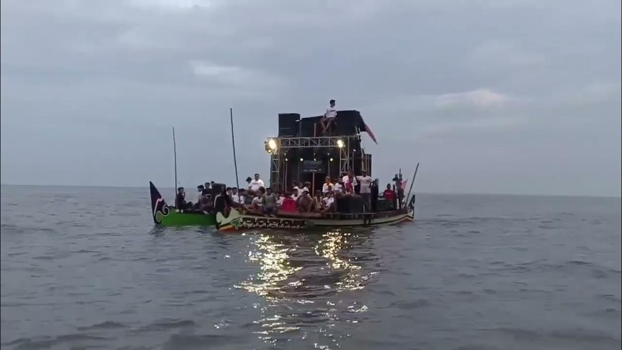 Sound Horeg di Kapal Laut - YouTube