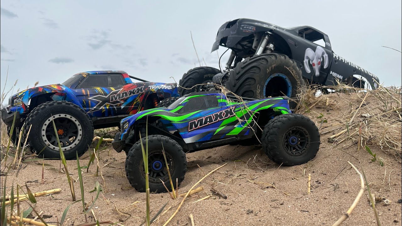 Primal RC Raminator , Traxxas Xmaxx , Traxxas Maxx having a little fun ...