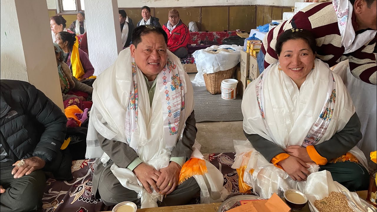 Sonam Dongba & pasang shyangba .kamra lojyang. - YouTube
