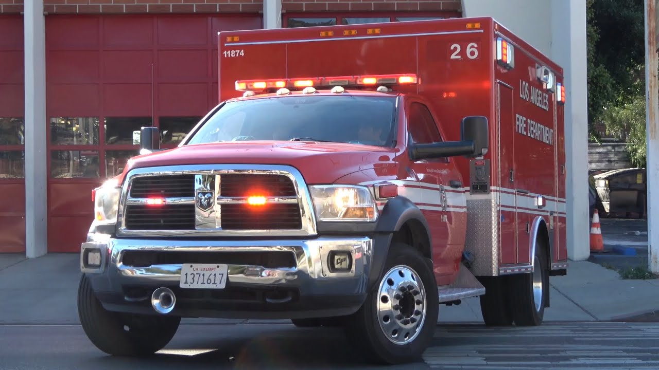 LAFD Rescue 26 (reserve) Responding - YouTube