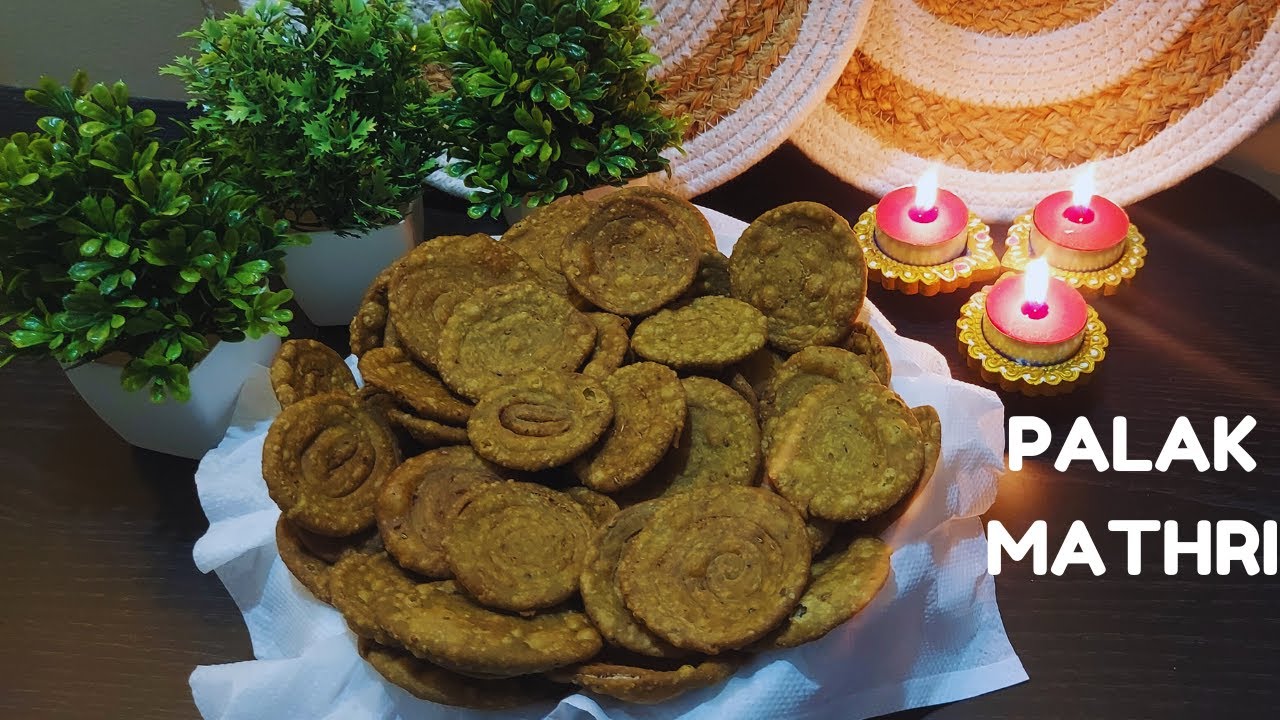 Palak Mathri| Chatpati Mathri| Diwali special| Layered Mathri| Pinwheel ...