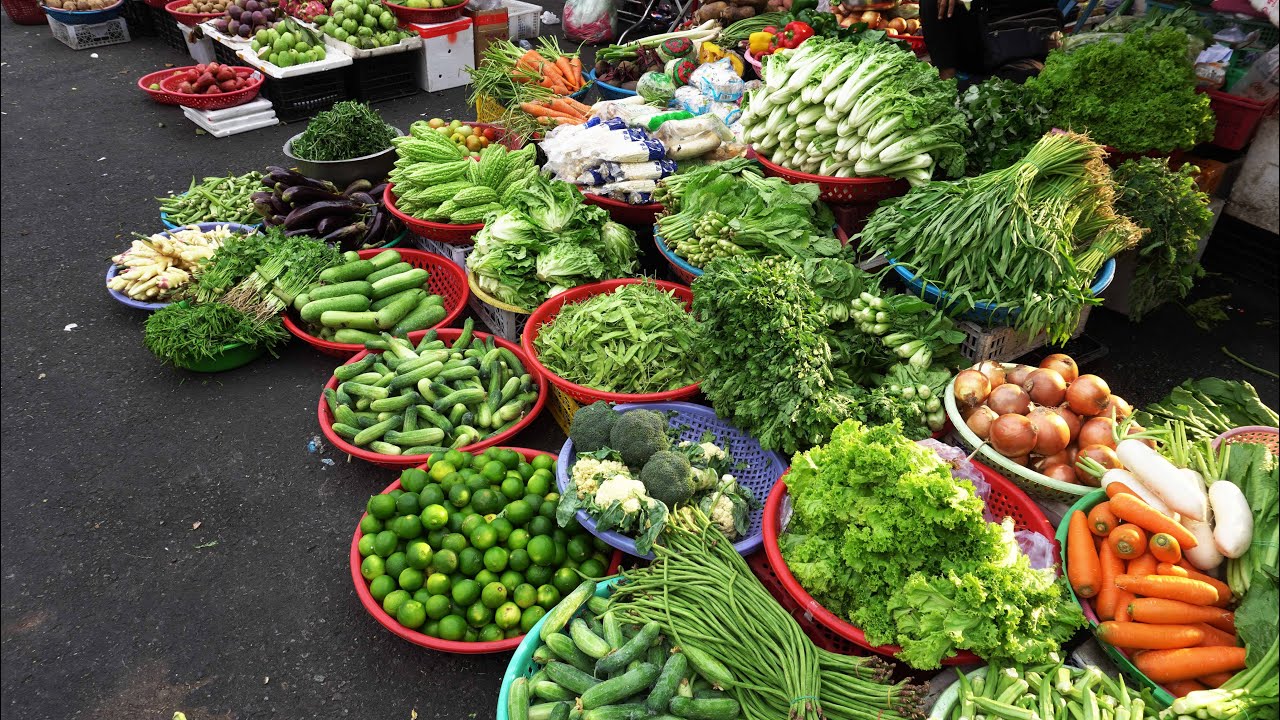 Wow! crispy spring rolls, fish, vegetable meat market scenes, Cambodian ...