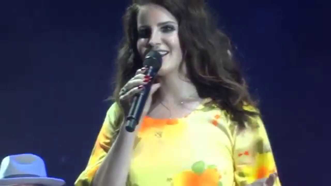 Lana Del Rey Cola (Live New Orleans 4/25/14) - YouTube