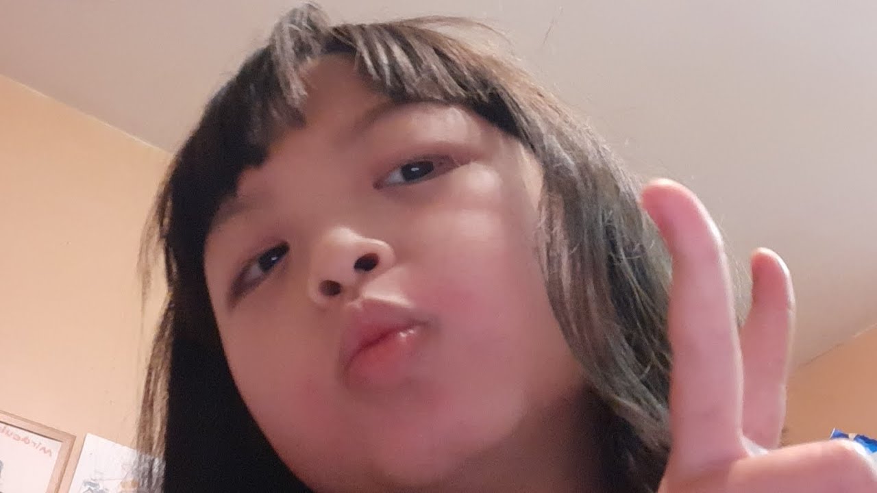 My Sister Almost Got Locked In The Bathroom Kyu1106 Youtube