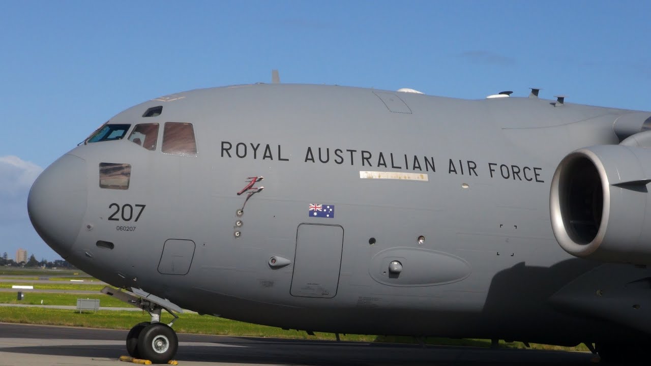 RAAF Lockheed Martin C-130J Hercules and Boeing C-17A Globemaster III ...