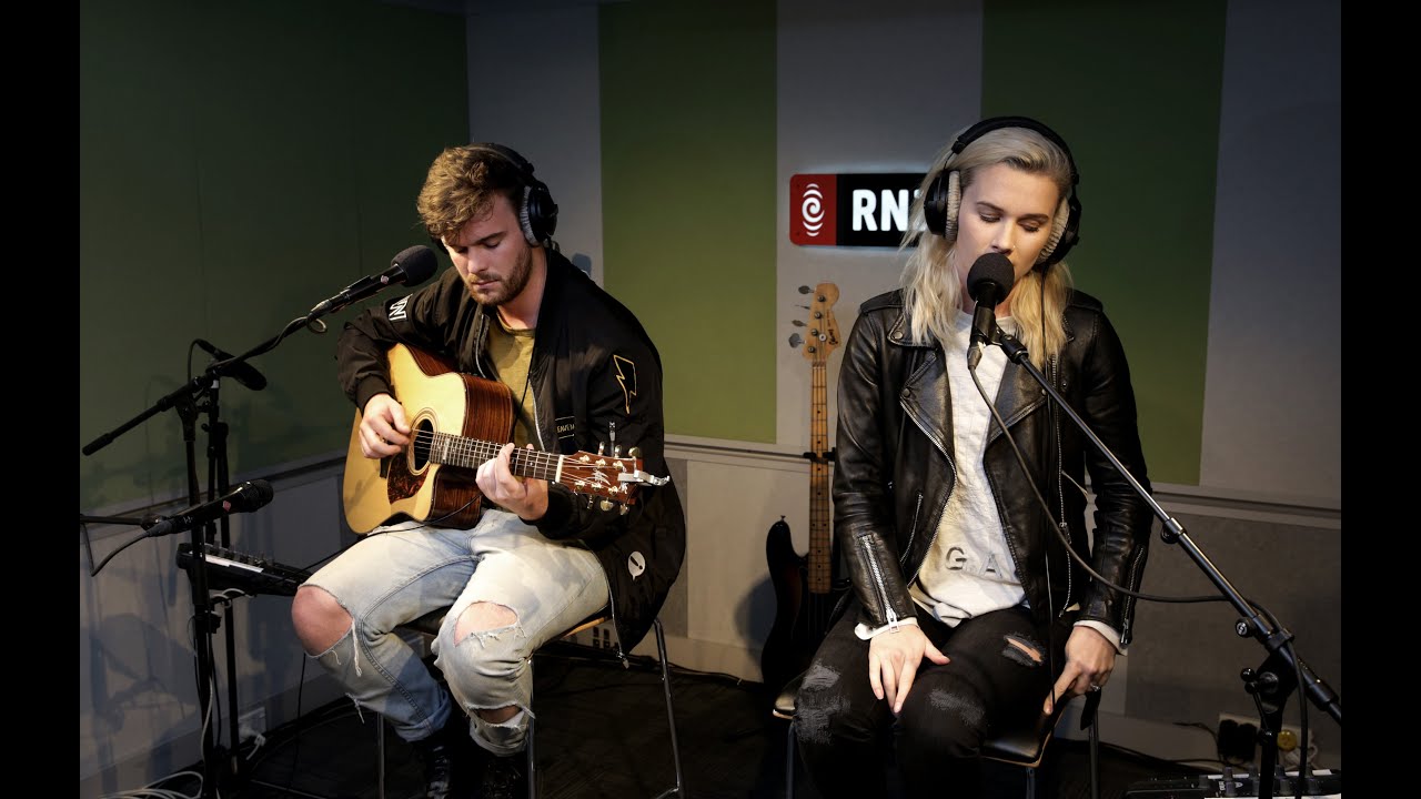 NZ Live: Broods 'Free' - YouTube