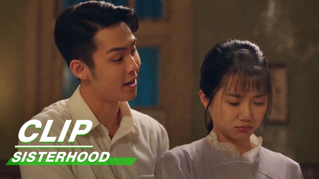 Lu Xueting Comforts Xiaochan | Sisterhood EP34 | 南洋女儿情 | iQIYI - YouTube