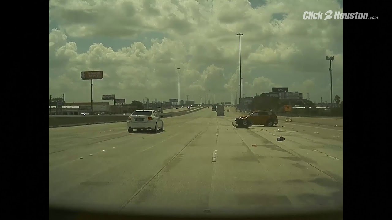 18-wheeler involved in crash on US 290 on July 9, 2019 - YouTube