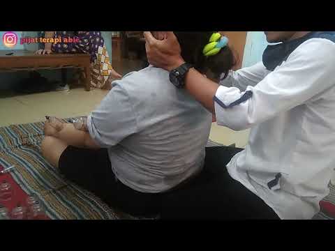 PIJAT URUT PERUT TANTE SEMOK