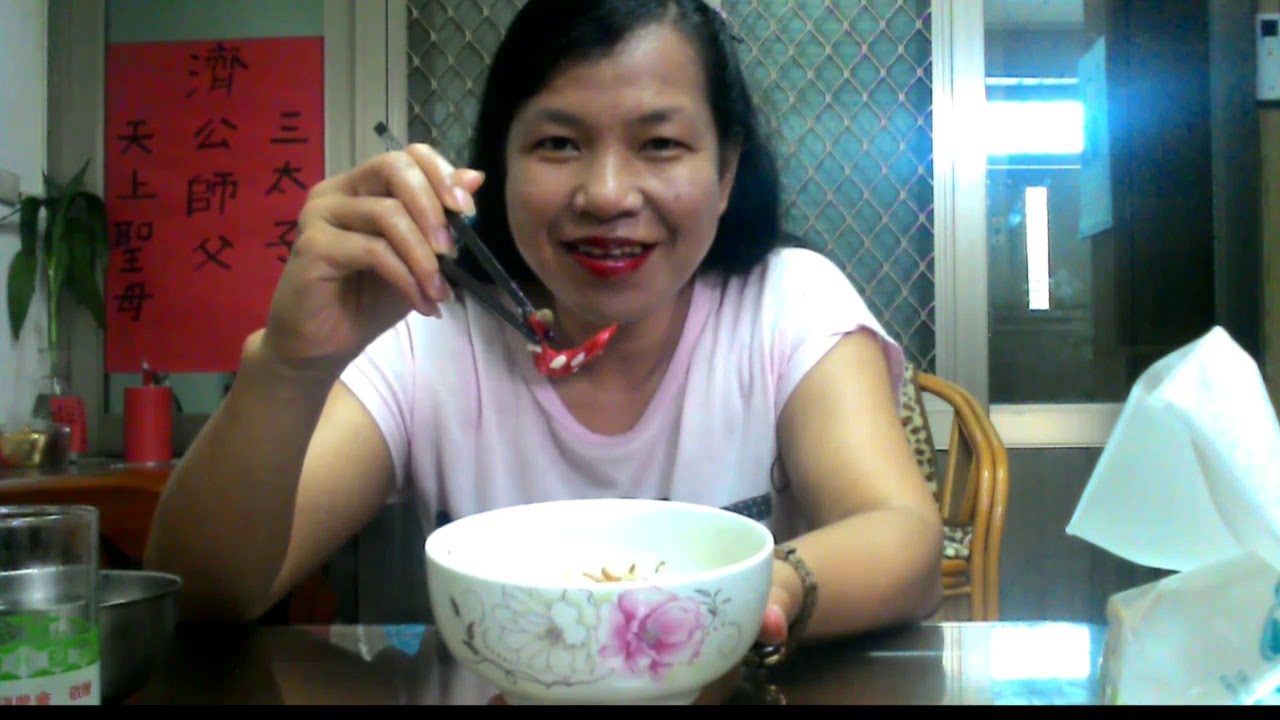 FRIED RICE with dried fish DILIS + HOT red Chili - YouTube