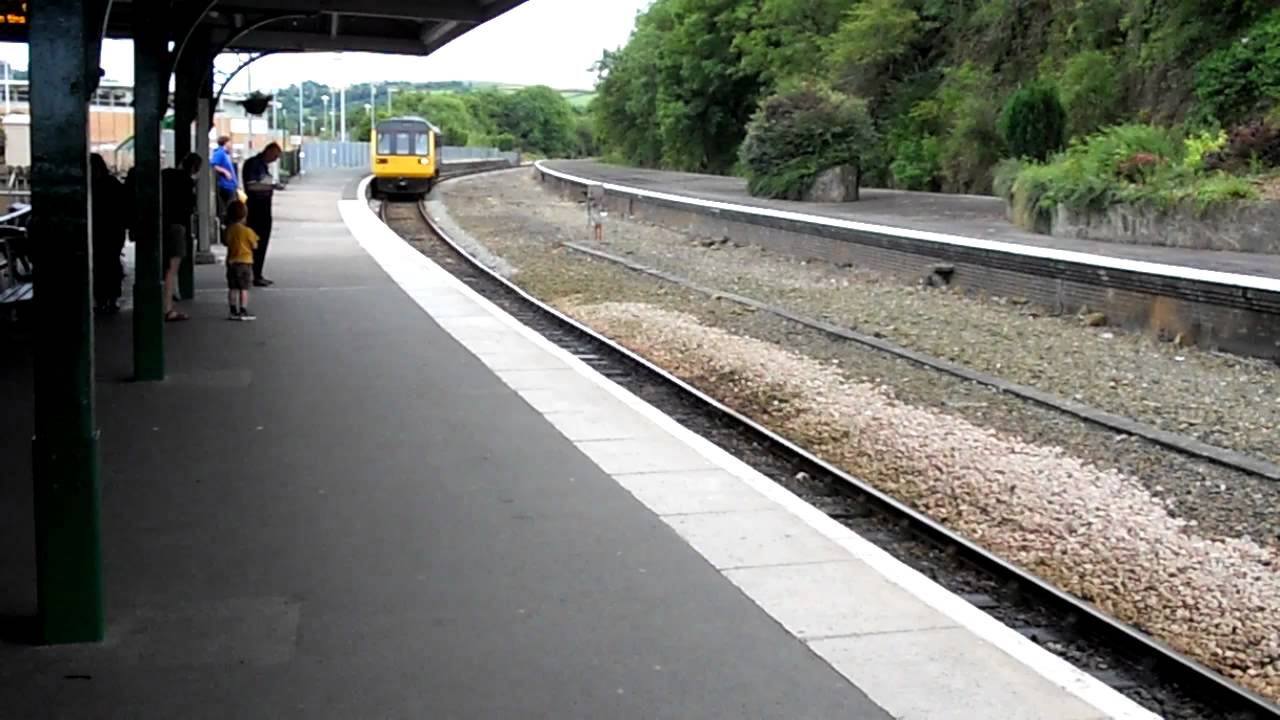 Exeter train arrives at the Barnstaple terminus 3.8.2011.MP4 - YouTube