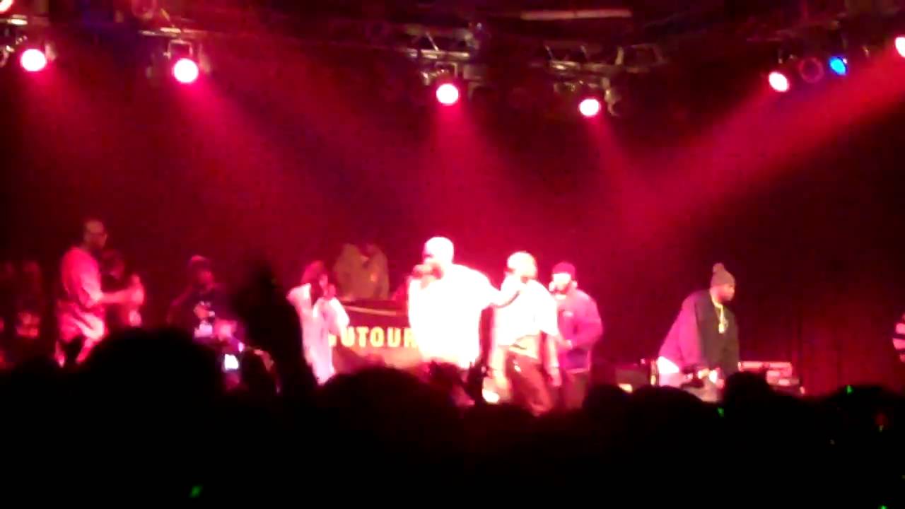 Wu Tang Clan - Shadow Boxing - Live 4th and B 12/4/10 - YouTube