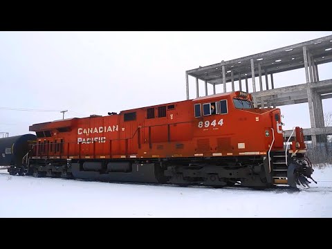 CP 8944 Hauling Long Mixed Freight South on the CP Emerson Subdivision - YouTube