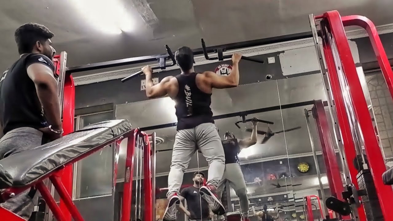 LATE NIGHT TRAINING AT LOCAL GYM AFTER A LONG TIME - YouTube