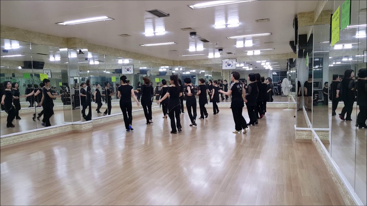 Cha Cha Romo Line Dance - YouTube Music