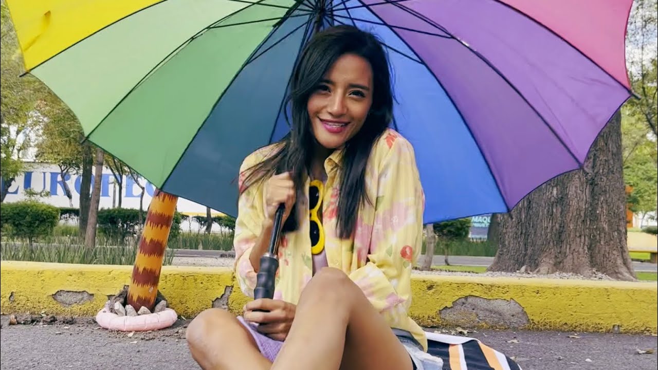 La Ciudad - Denn Montesinos (Video oficial) - YouTube