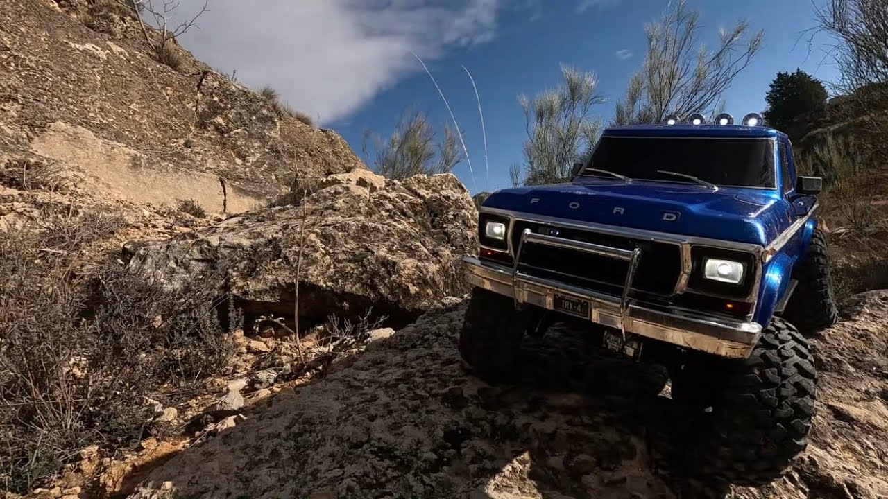 High Impact AccidentFord F-150 High Trail 4x4 Crawler RC - YouTube
