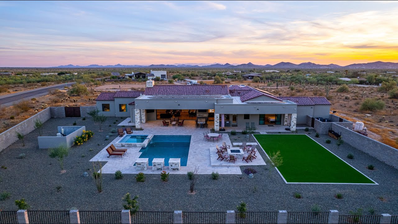 Stunning Custom Built Home w/ Amazing Views in Cave Creek, Arizona ...