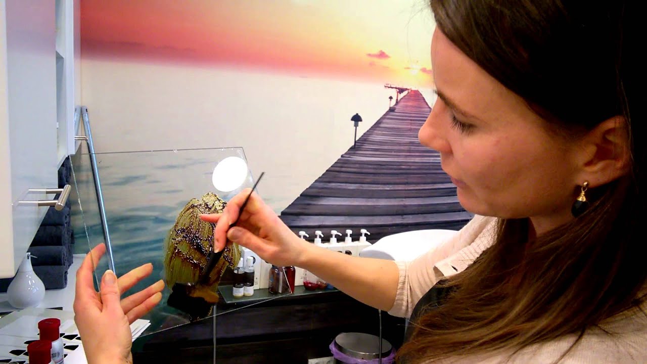 Kadri Oja tekee hiusväriä - YouTube