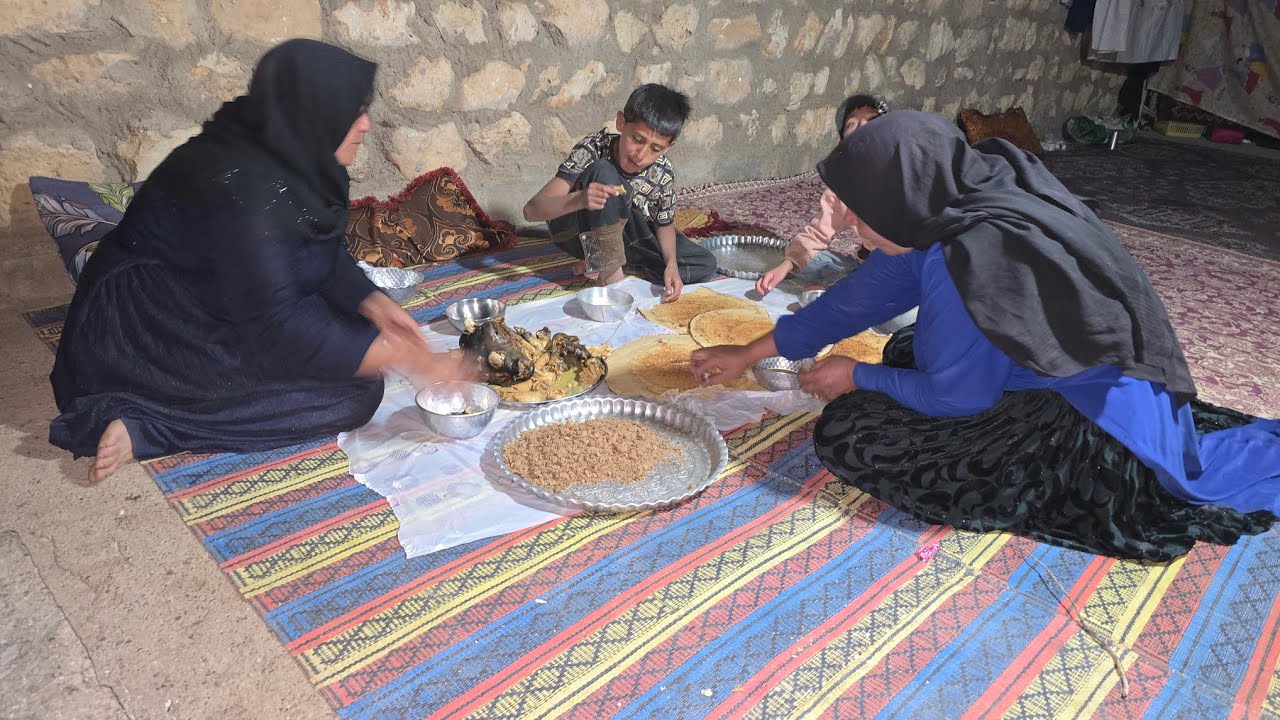 Nomadic Life🏕: Cooking Sheep's Head for Nomadic Dinner Iranian Nomadic ...