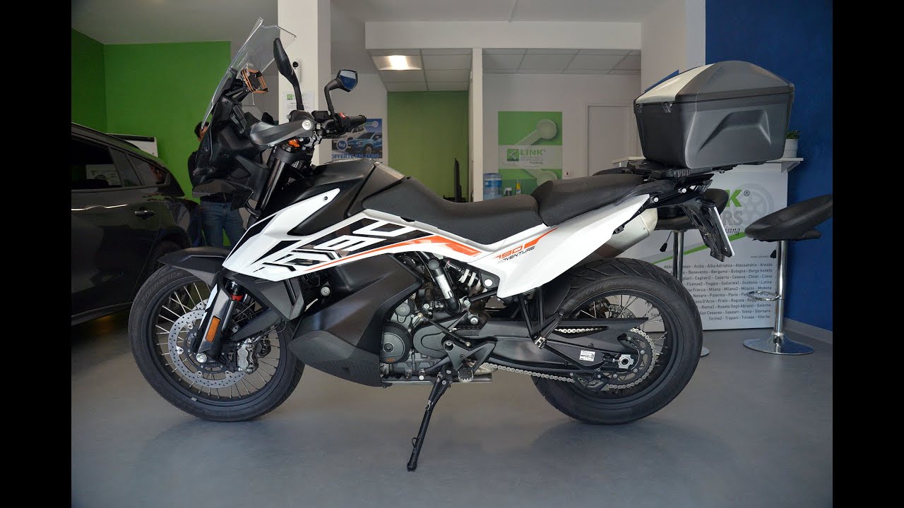 KTM 790 Adventure bianco del 2020 - YouTube