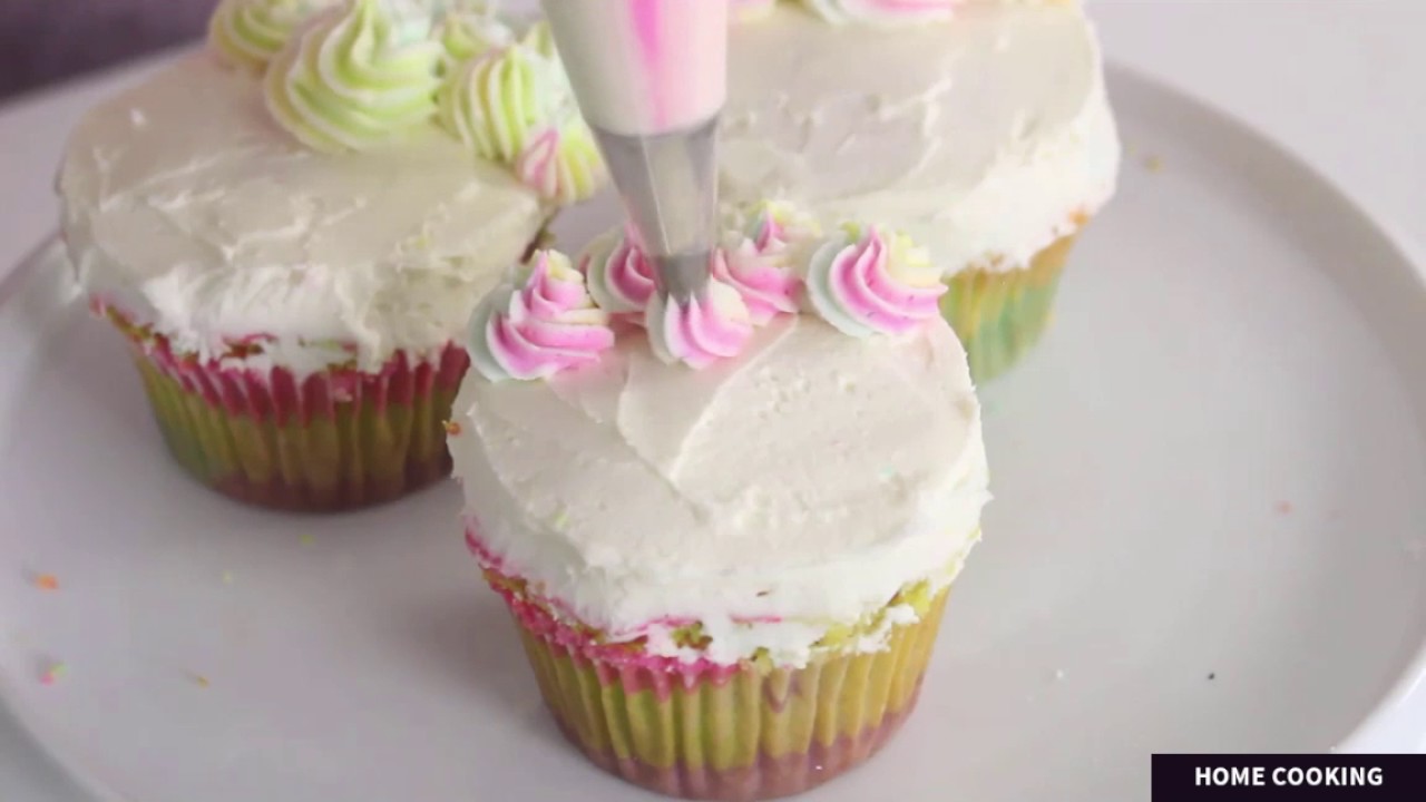 How to make rainbow unicorn cupcakes, cupcakes and rainbows, unicorn on ...