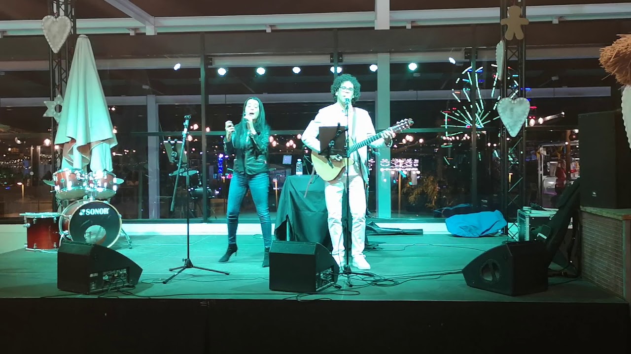 Yoriel y Yairis - YouTube