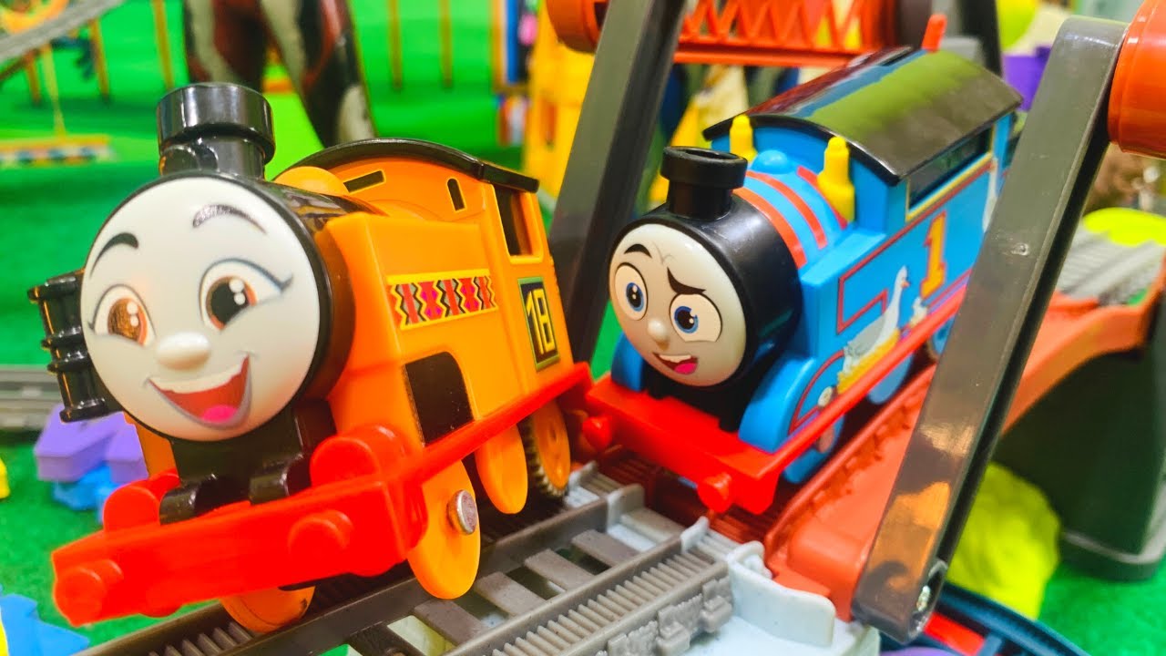 Thomas and Friends | Thomas Play and Adventure Find Colorful Square ...