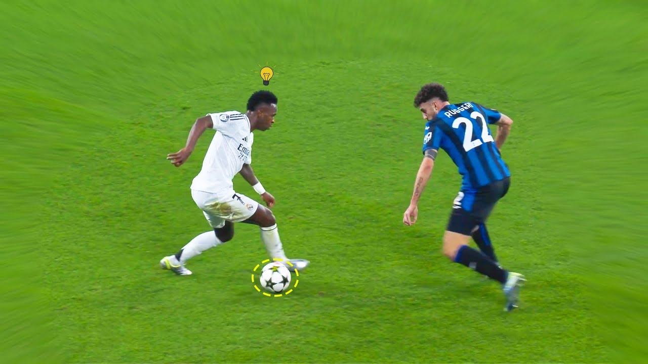 Smart Plays in Football 2025 - YouTube