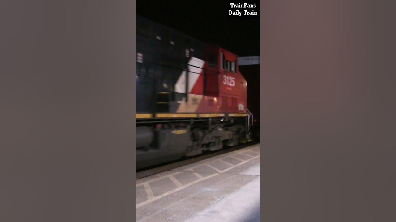 #shorts Manifest Train CN 3236 & CN 3125 Locomotives Sarnia #railfans - YouTube