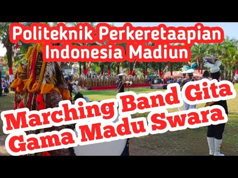 Marching Band Gita Gama Madu Swara dari Politeknik Perkeretaapian Indonesia Madiun