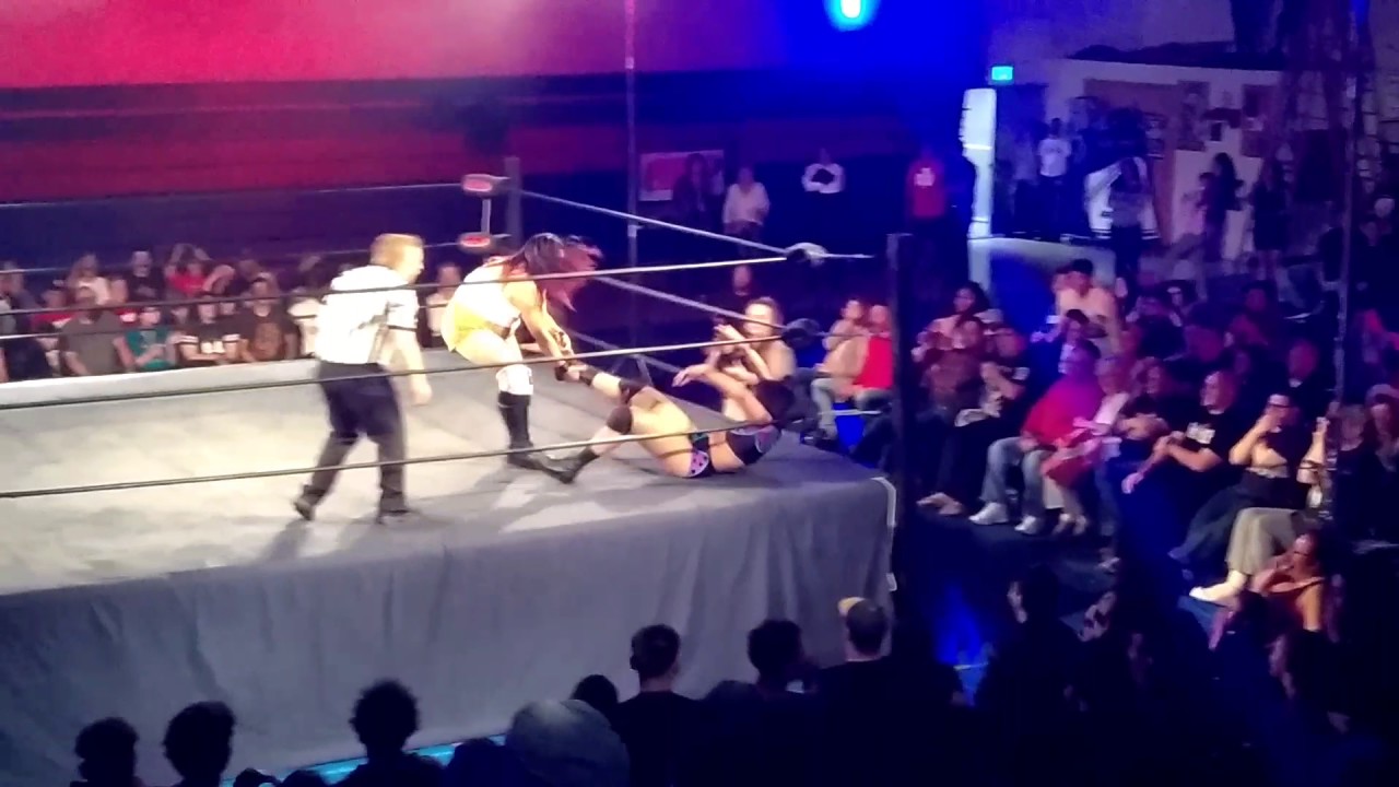 Holidead v Ruby Raze. All Pro Wrestling 5/26/17 - YouTube
