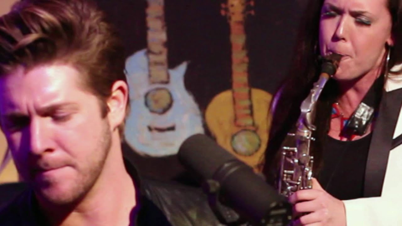 Eric Michael Krop and Erica von Kleist "Hello" - Adele - YouTube