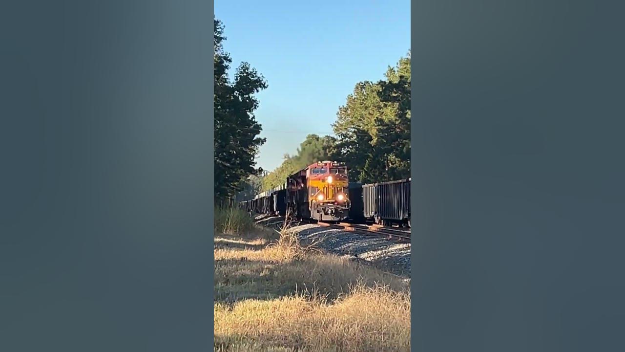 KCS train meet in Frierson #train - YouTube
