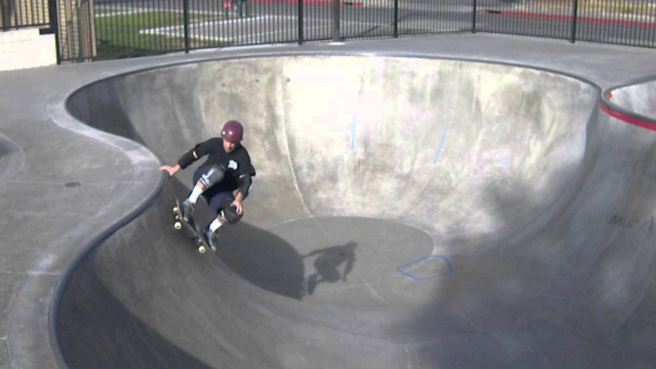 Micke Alba 1-29-2014 Montclair Skate Park - YouTube